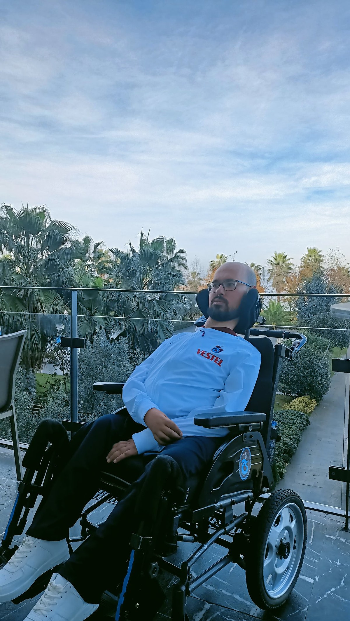 Bu Ayıp TFF'ye Yeter: Trabzonsporlu Engelli Taraftar "Zemini Bozar ...