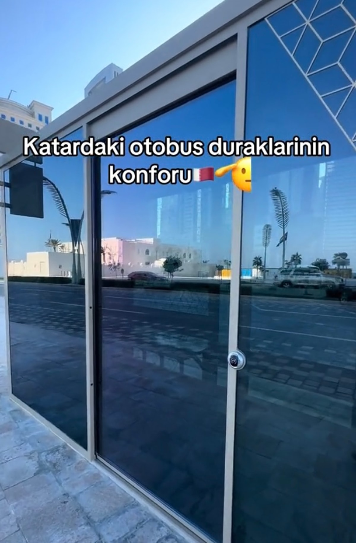 Katar’ın Klima ve İnternet İmkanı Sunan Lüks Otobüs Durakları Sosyal ...
