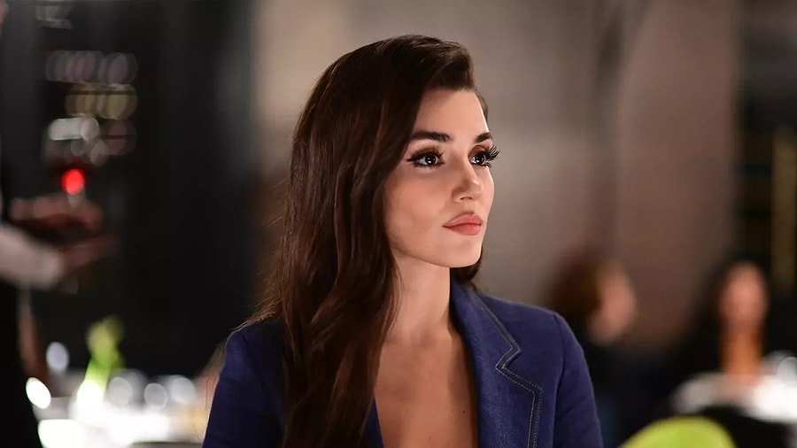 Hande Erçel'in Yıllar Önce Oynadığı Dizideki Eski Hali Yeniden Gündem ...