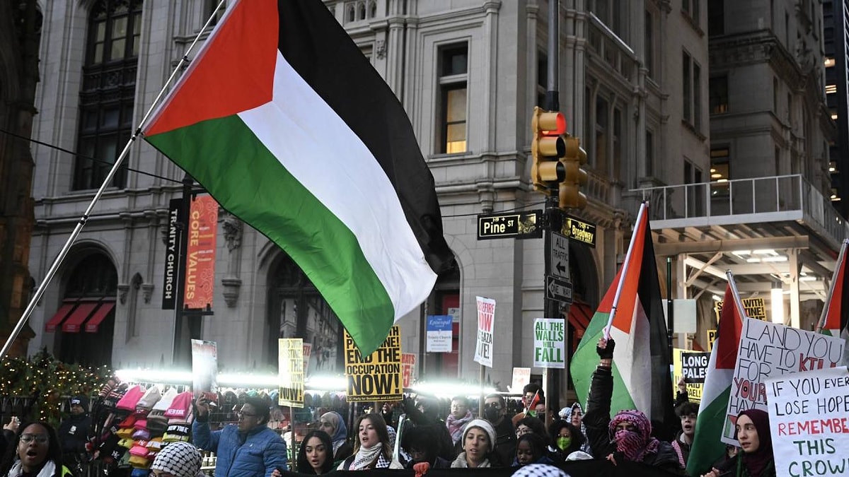 ABD'de Lise Öğrencisi Annesinin Filistin Yanlısı Paylaşımları Nedeniyle ...