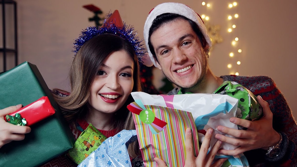 YouTuber Meryem Can ve Orkun Işıtmak'ın Ünlü Çiftleri Kopyaladığı ...