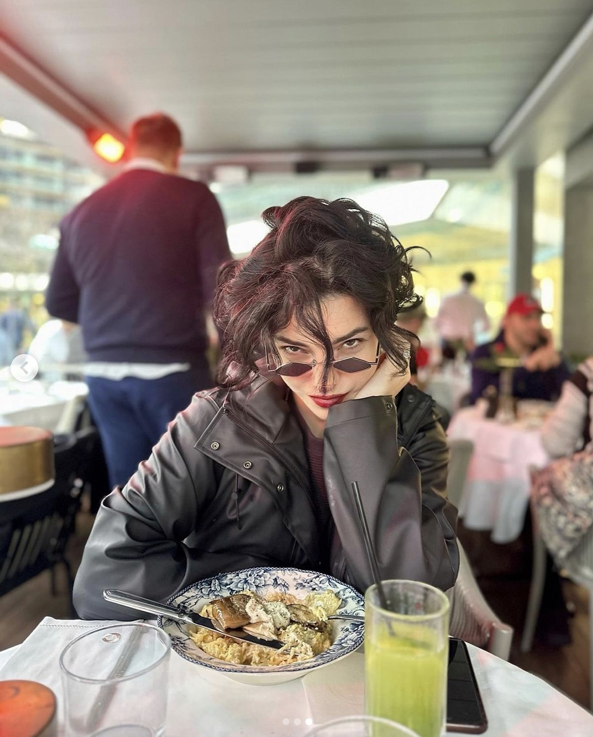 Yıla Erken Giren Cem Yılmaz'dan "Yallah" Diyerek Uğurlayan Hazal Kaya ...