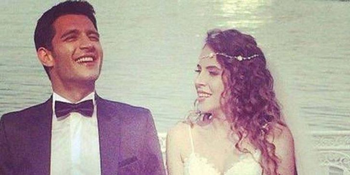 İddialar Doğruymuş: Ünlü Oyuncu Uraz Kaygılaroğlu ile Sayna Soleimanpour Aşkından İlk Fotoğraf ...