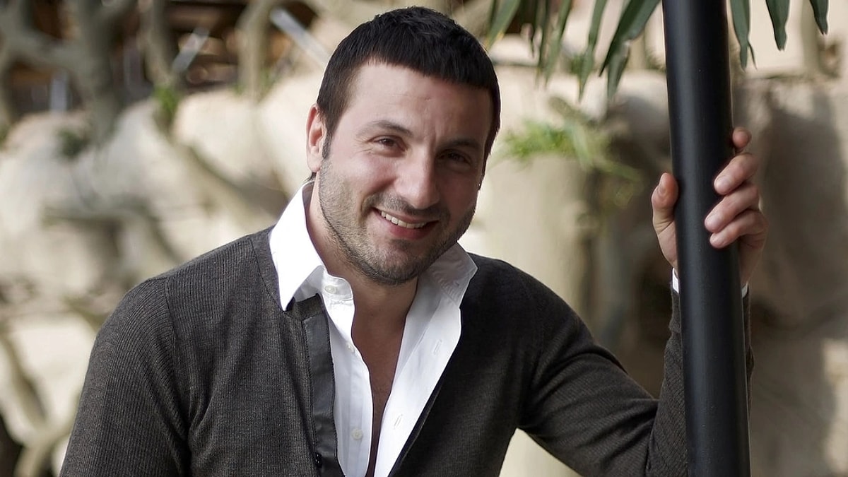 Yeniden Refah’ın Düzce Adayı: Şarkıcı Davut Güloğlu Başkanlığa Aday ...