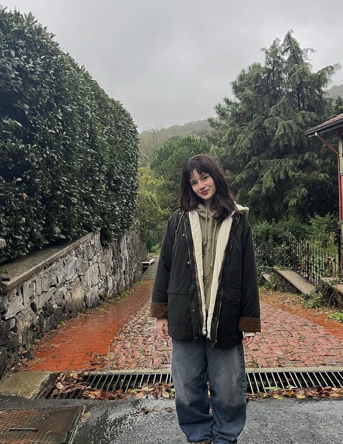 Kızıl Goncalar'ın Zeynep'i Mina Demirtaş'ın Gerçek Hayattaki Hali ...