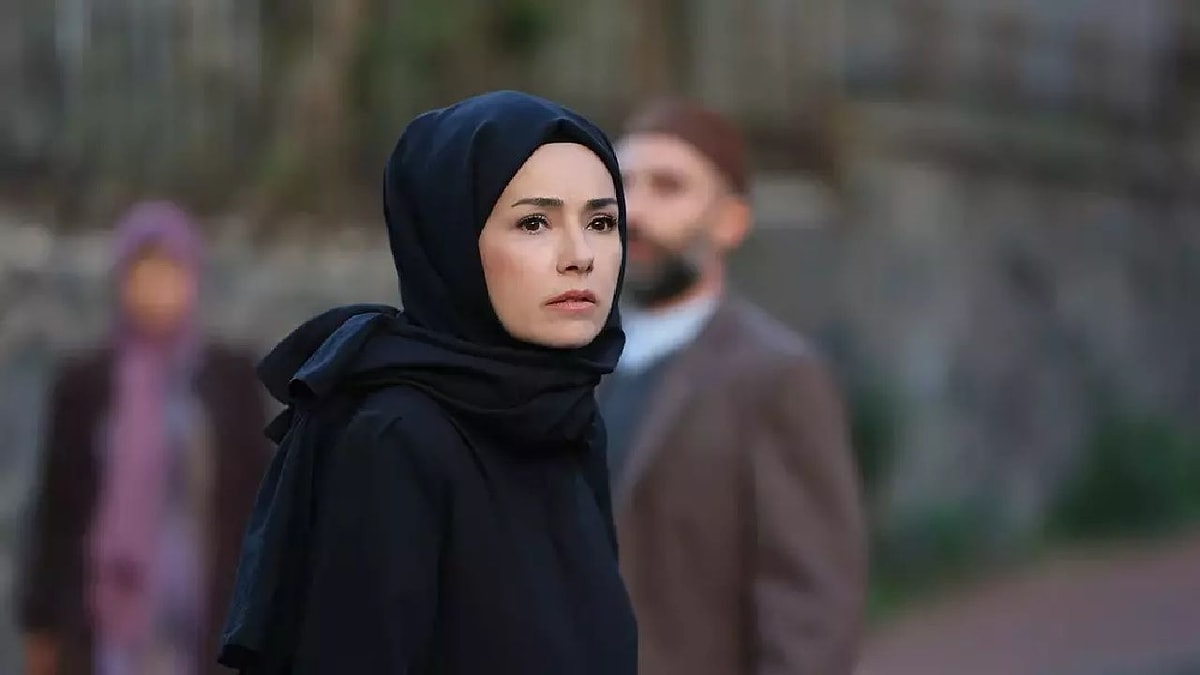 Kızıl Goncalar'ın Feyza'sı Zehra Kelleci'nin Gerçek Hayattaki Hali ...