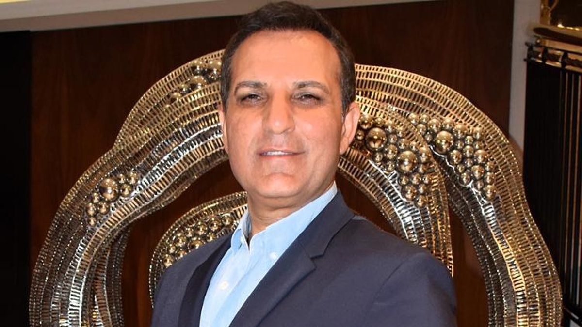 Dermatoloji Uzmanından Estetik İşlem Yorumu: Rafet El Roman ve Gökhan ...