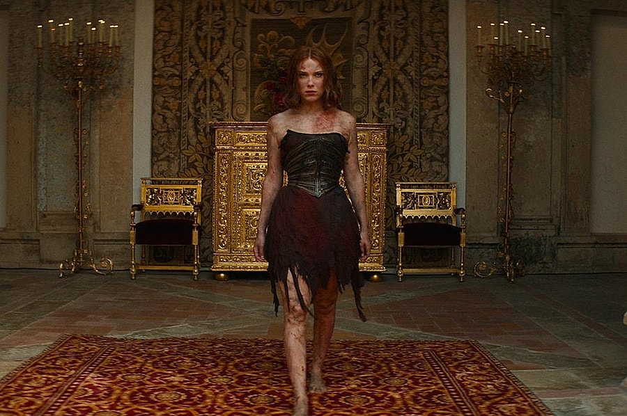 Gözlerimizin Önünde Büyüyen 19 Yaşındaki Stranger Things Yıldızı Millie ...