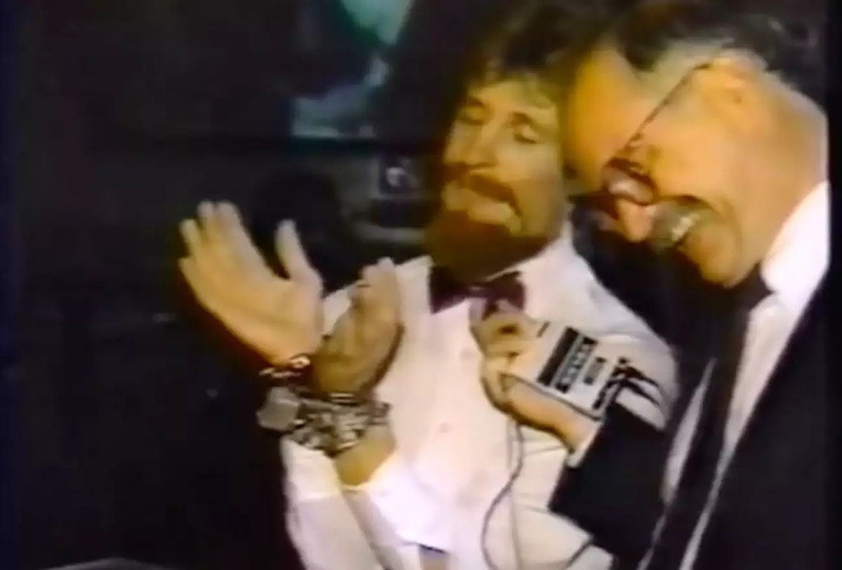 Joe Burrus Kimdir? Diri Diri Gömülen Sihirbaz! - Onedio