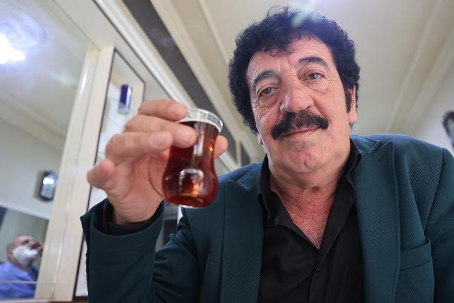 Müslüm Gürses'e İkizi Kadar Benzeyen Taksici, Ölüm Yıl Dönümünde ...