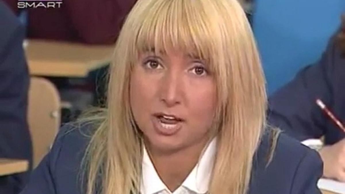 Estetik Furyasına Yeni İsim Dahil Oldu: Yonca Evcimik Yüz Gençleştirme ...