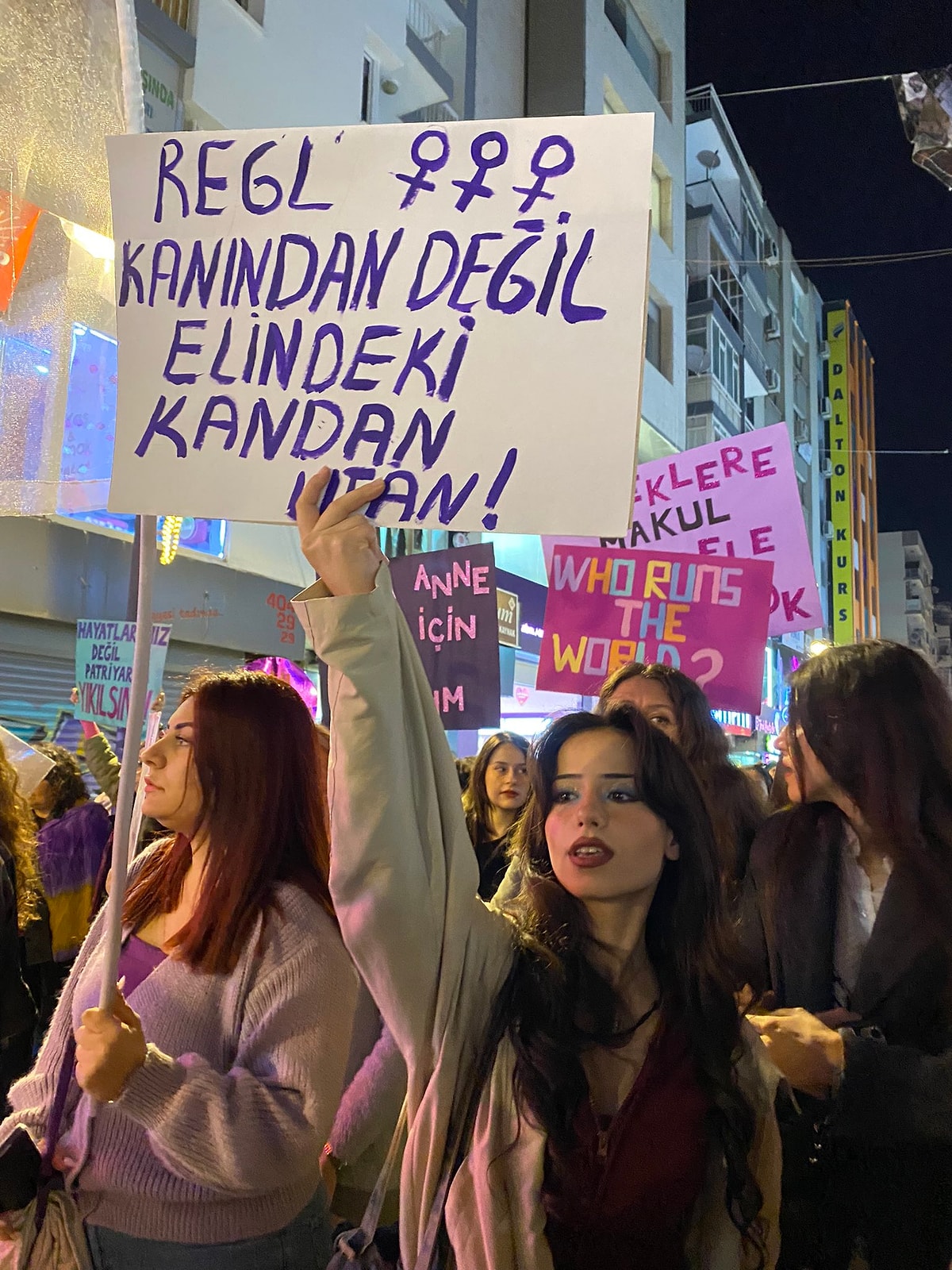 Arkadaşlarıyla WhatsApp'da Regl Grubu Kurduğunu Söyleyen Kullanıcı Yeni ...