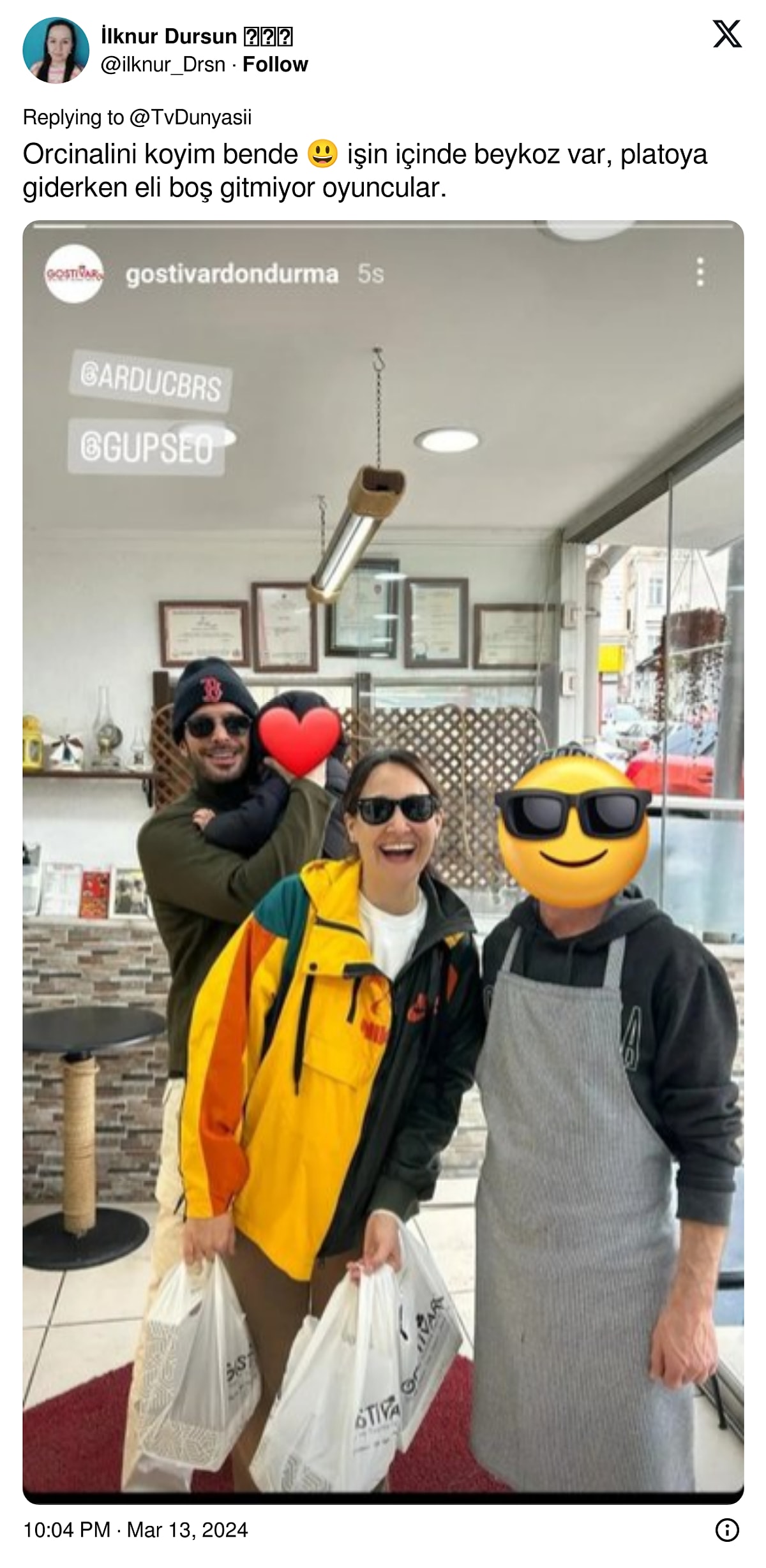 Barış Arduç ve Gupse Özay'ın Aile Pozları Yine Jan Asya'nın Yüzünü ...