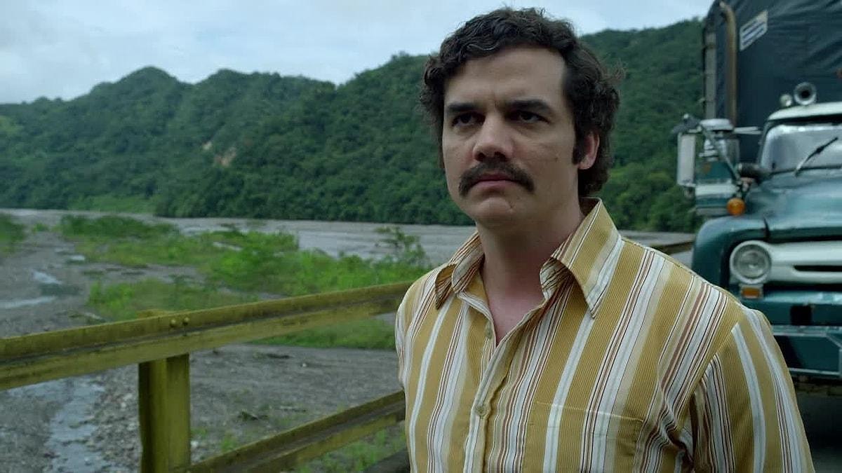Narcos Creator Announces New Period Drama in Peaky Blinders Style - Onedio