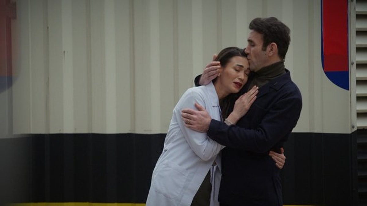 Bahar, Timur ve Rengin İlişkisini Sonunda Öğrendi! - Onedio