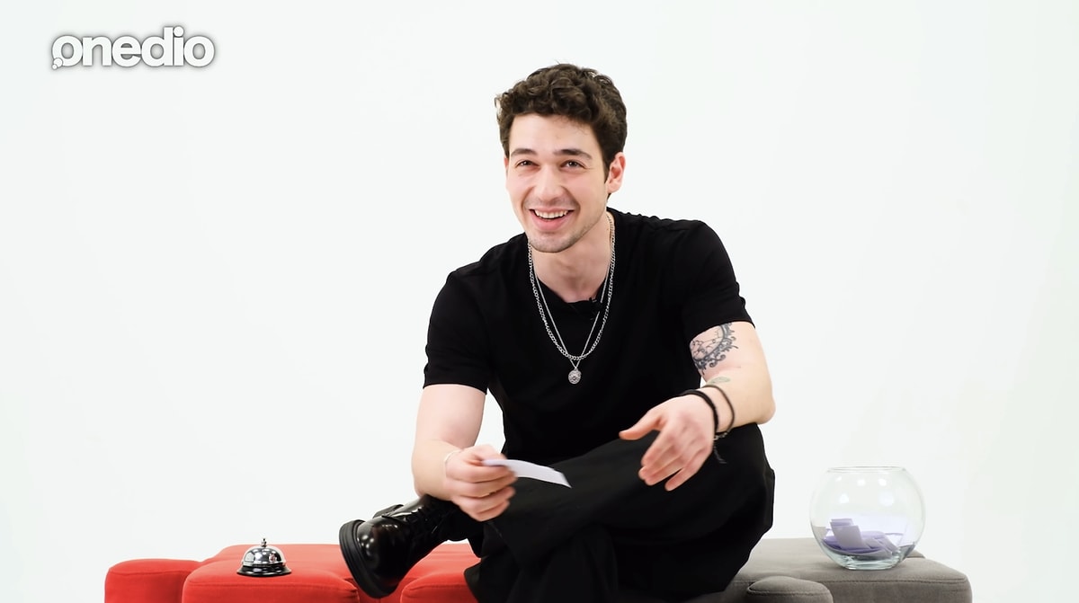 Kısa Sürede Dikkatleri Üzerine Çeken Bahar'ın Aziz Uras'ı Demirhan ...