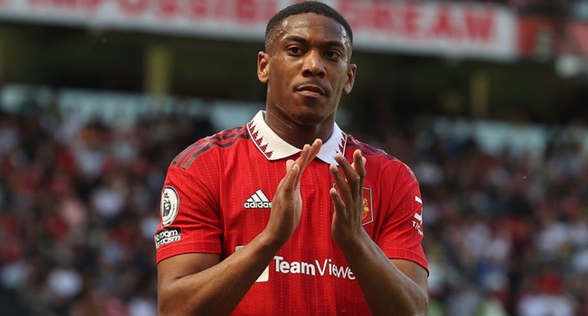 Sezon Sonu Alan Yaşadı! Sözleşmesi Bitecek Yıldız Futbolcular - Onedio