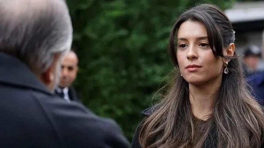 Yalı Çapkını'nda Durum Netleşti: Diziden Ayrılan Pelin Yerine Ömer ...