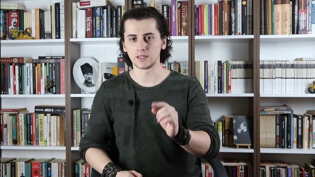 Diamond Tema Kimdir, Kaç Yaşında? Erişim Engeli mi Geldi? - Onedio