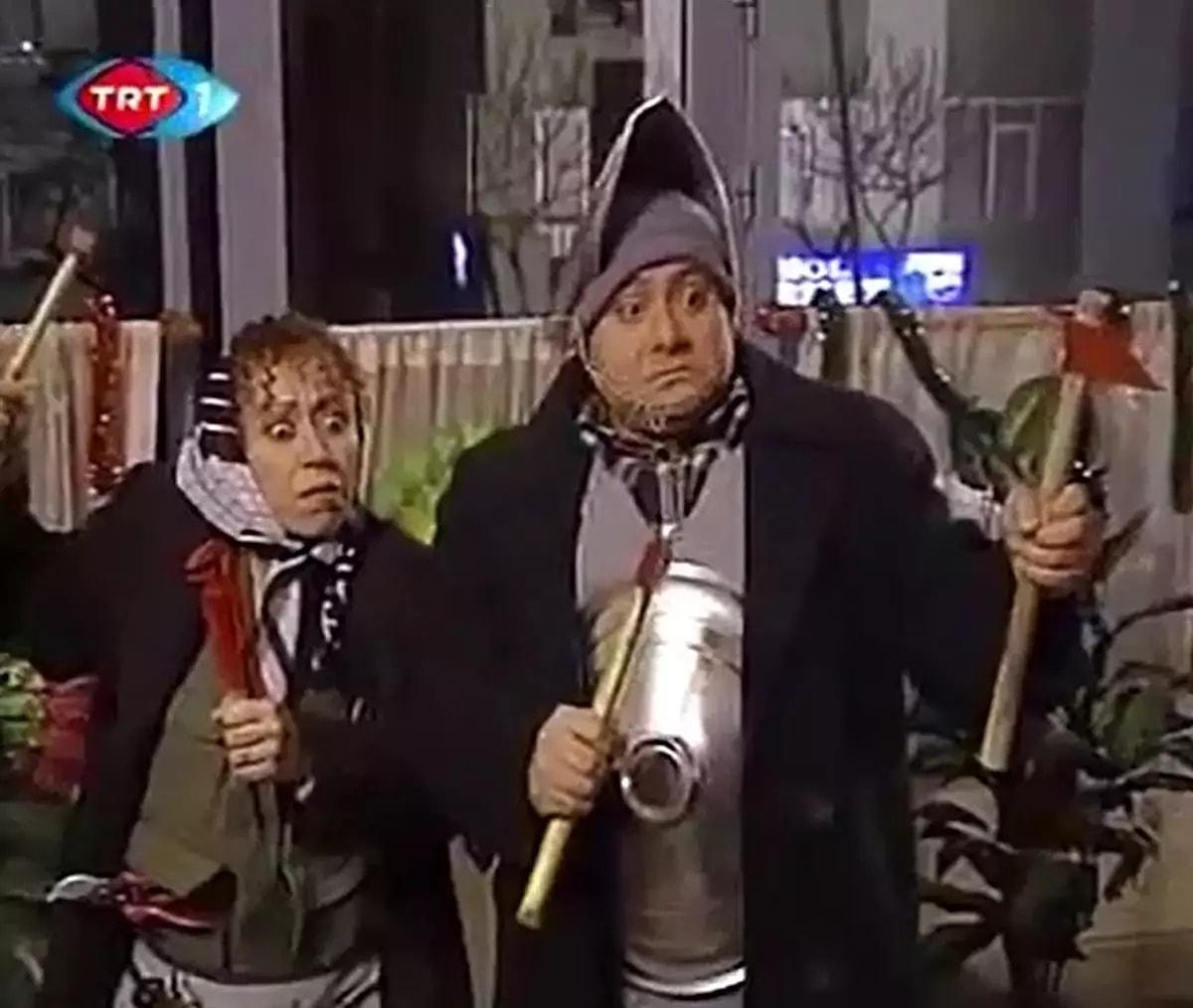 "7 Numara" Dizisinde Çağlar Çorumlu'nun Askere Gideceği Sahnedeki Detay ...