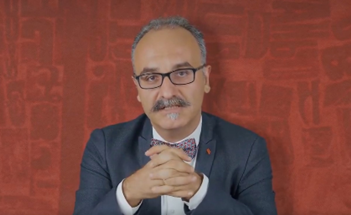 Emrah Safa Gürkan'dan Anne Babalara Mesaj: "Çocukların Üniversite ...