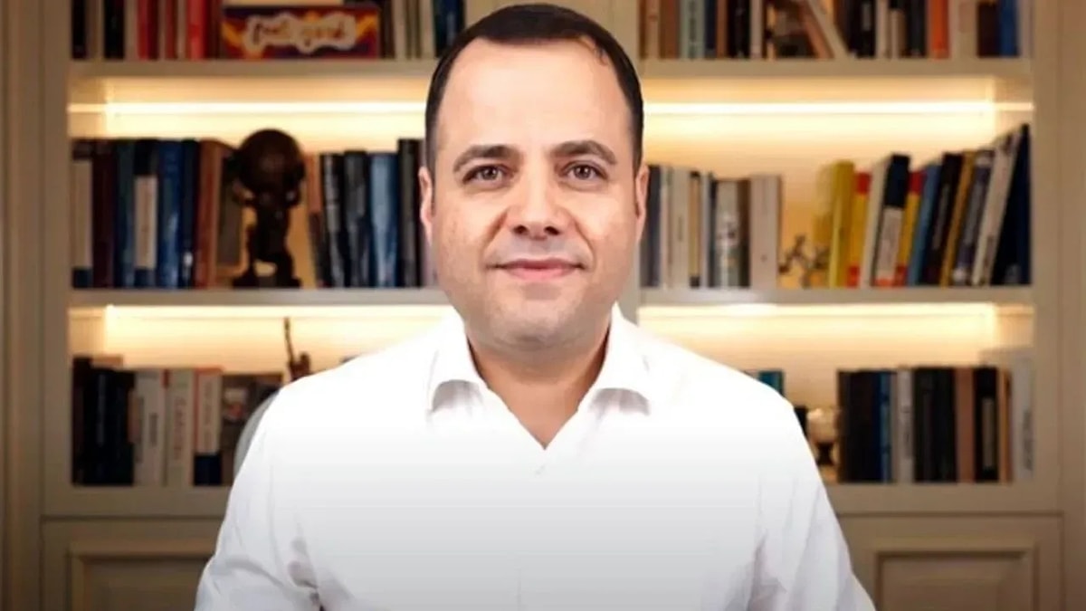 Özgür Demirtaş’tan Barış Atay’a: “Siyaseti Bıraksa Oylar Artar” - Onedio