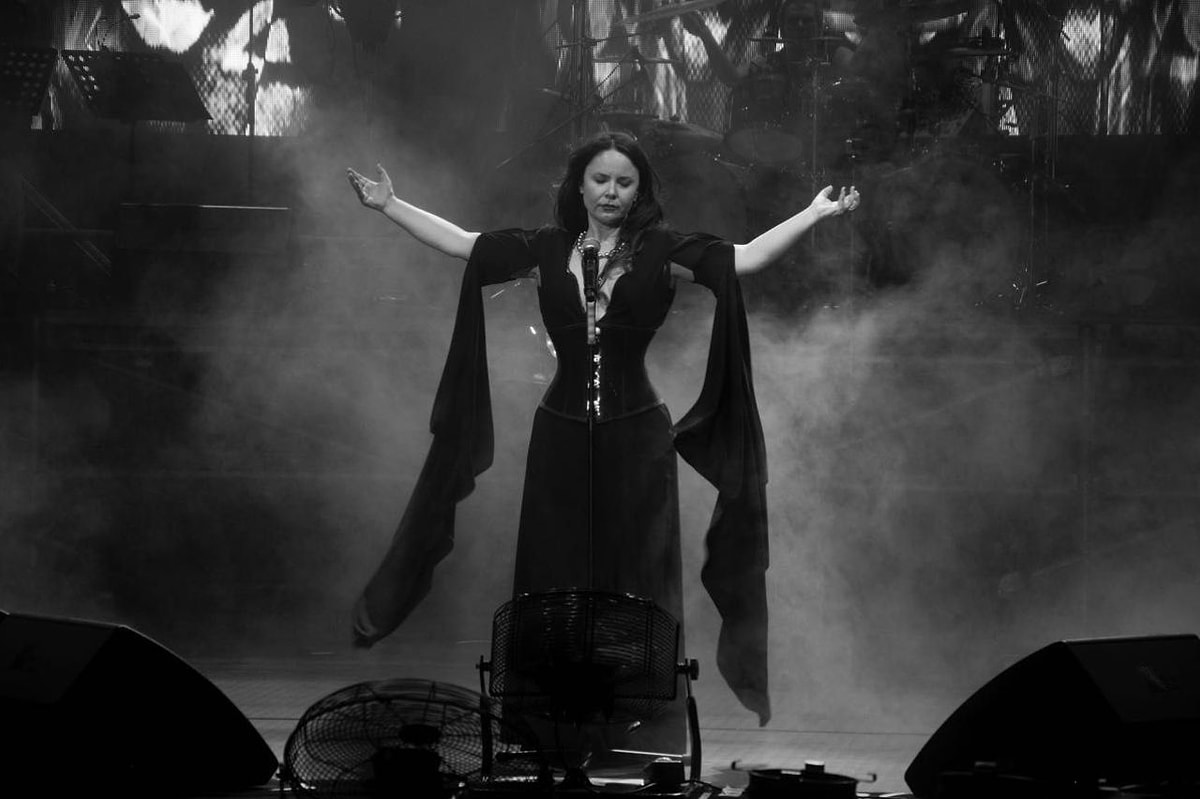 Sesine Hasret Bırakan Şebnem Ferah'ın Milyonluk 10 Konser Teklifini ...