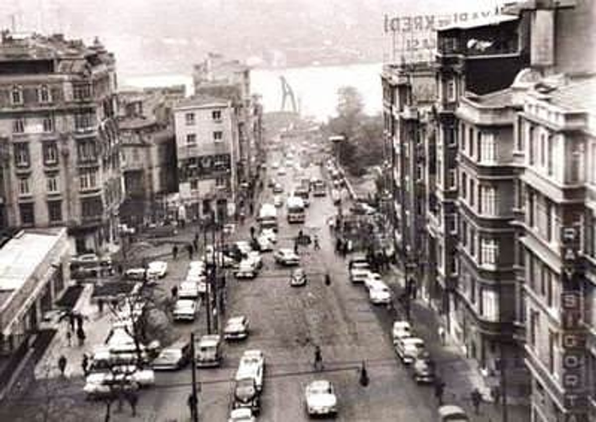 ''Altı Kaval Üstü Şeşhane'' Deyiminin Bir Mucidin Başarısızlığına ...