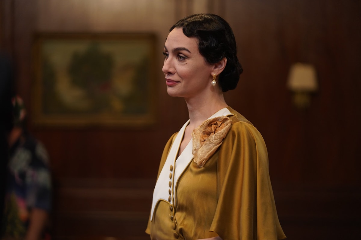 'Bir Cumhuriyet Şarkısı'ndan Kamera Arkası Geldi - Onedio