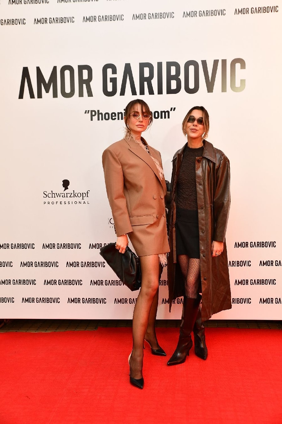 Amor Garibovic Defilesinde Boy Gösteren Kadın Ünlüleri İnceliyor ...