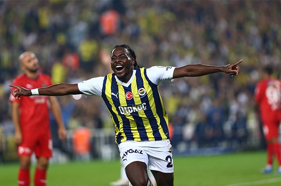 Fenerbahçe'de Sözleşme Uzatıp Uzatmayacağı Gündem Olan Osayi Samuel'e ...