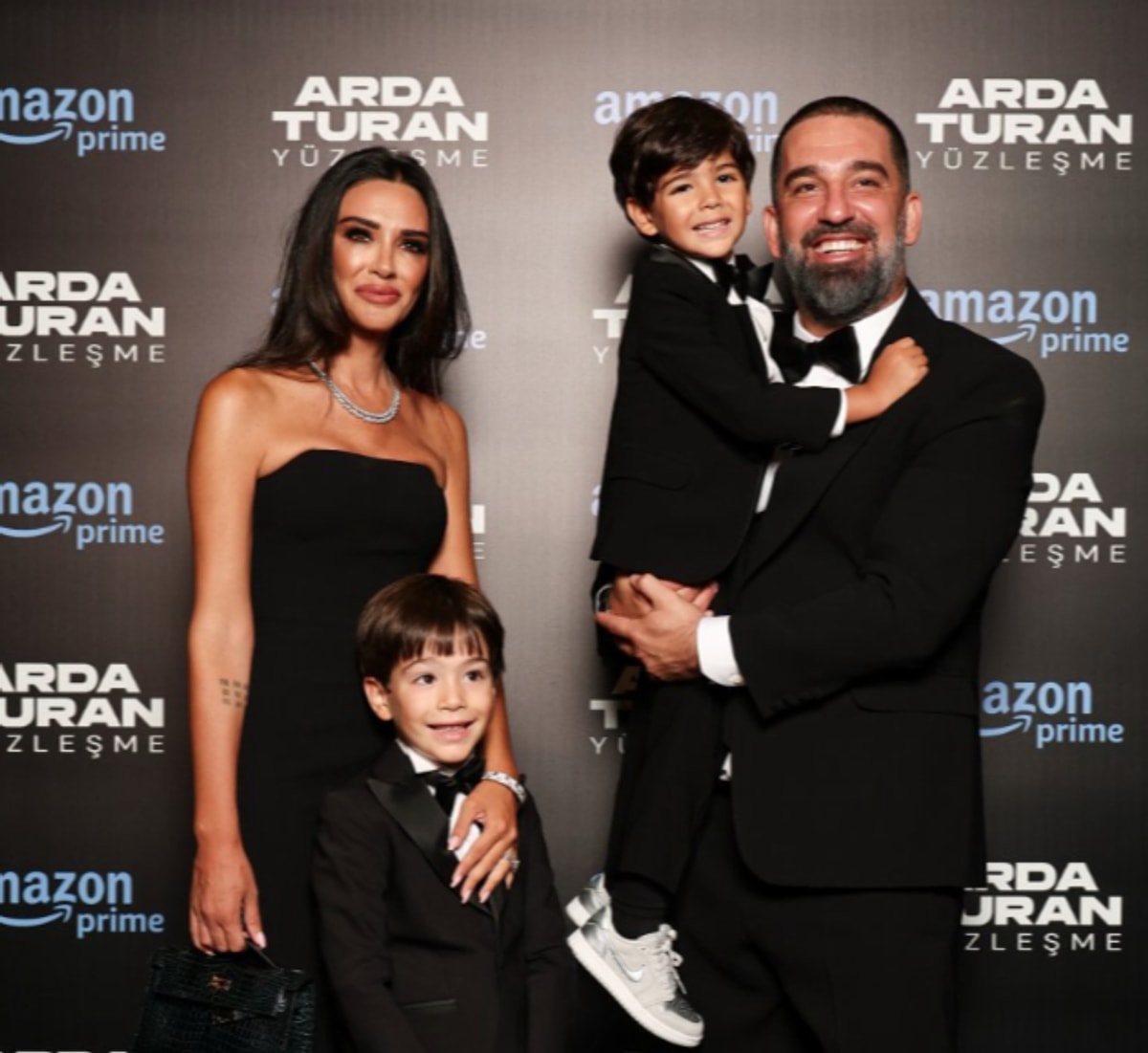 Keşke Babası Değil Kendi Olsaydı: Arda Turan ve Aslıhan Doğan'dan ...