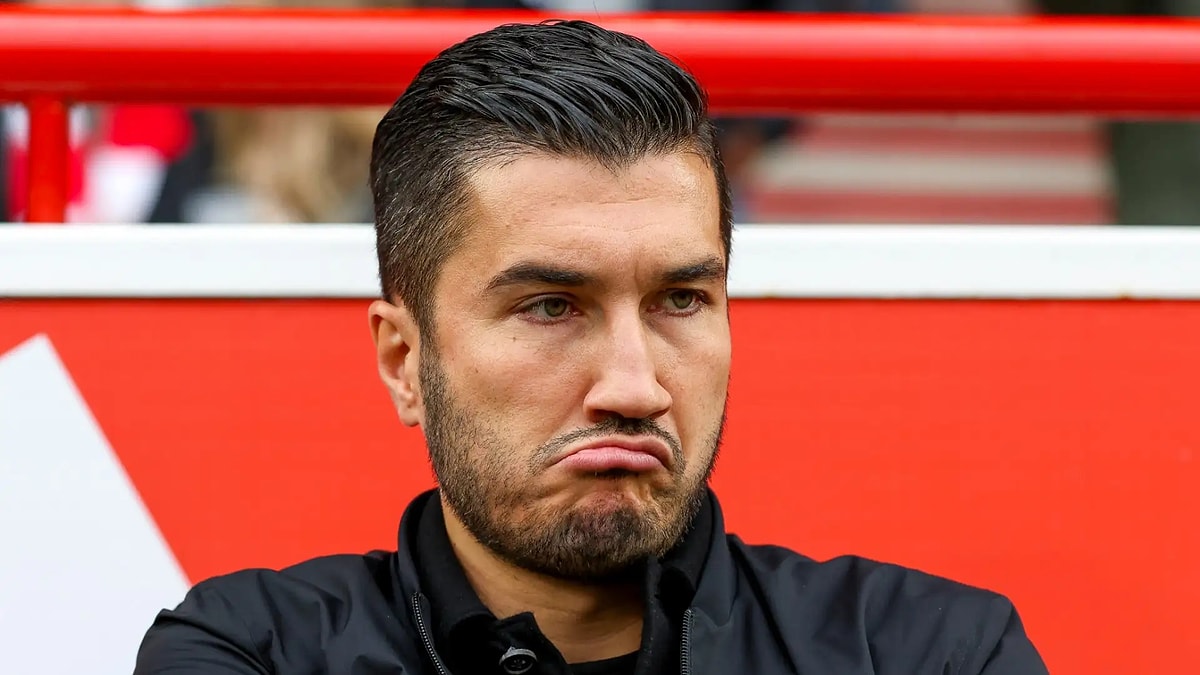 Borussia Dortmund Soyunma Odasında Kriz Var: Bazı İsimler Nuri Şahin'i ...