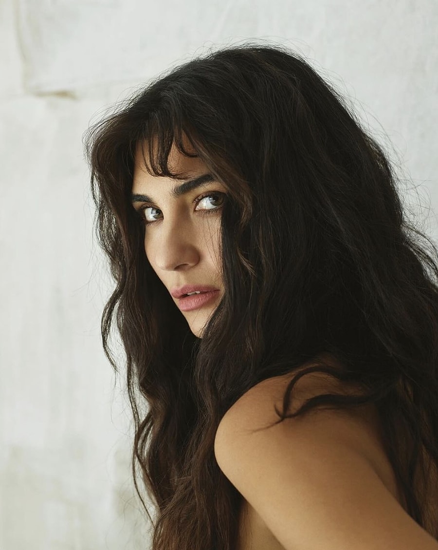 Boyu Kadar Olmuşlar: Tuba Büyüküstün'den İkiz Kızları Toprak ve Maya ...