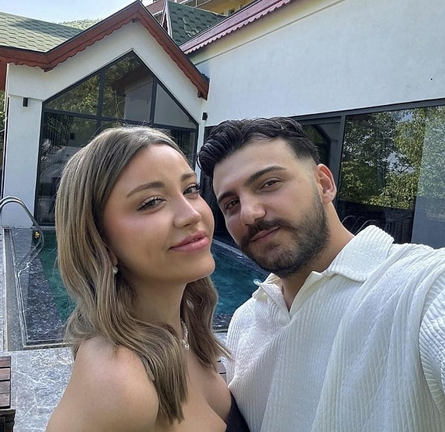 Cinsiyet Geçiş Ameliyatı Olan Mika Raun, Ayakta Tuvalet Yapma Aparatını ...