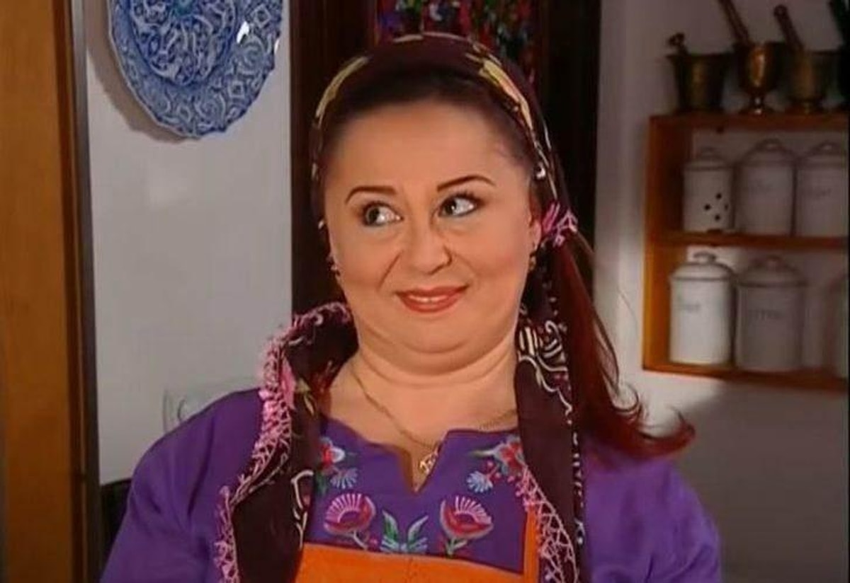 Selena'nın 'Müstesna'sı Parla Şenol İlk Şarkısını Çıkarınca Sosyal ...