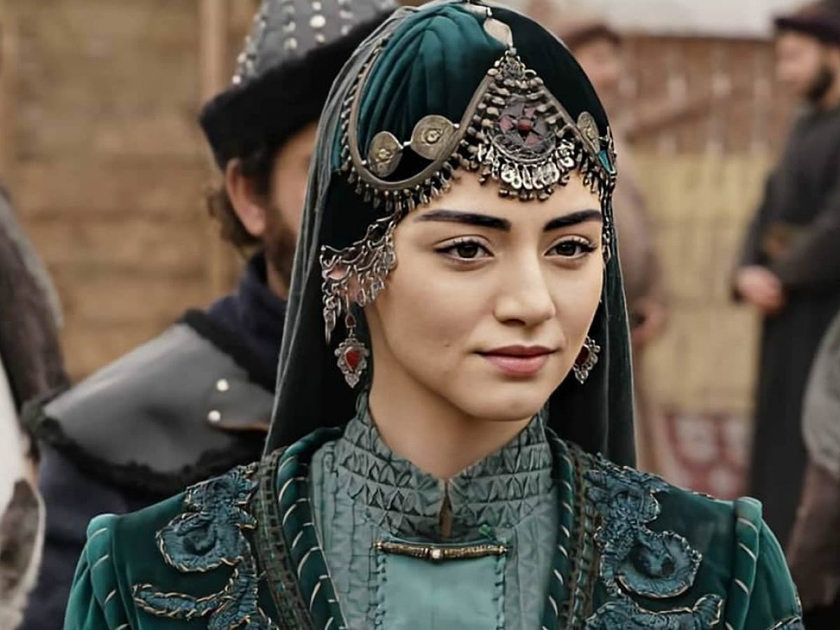 Kuruluş Osman'ın Bala Hatun'u Güzeller Güzeli Oyuncu Özge Törer'in ...
