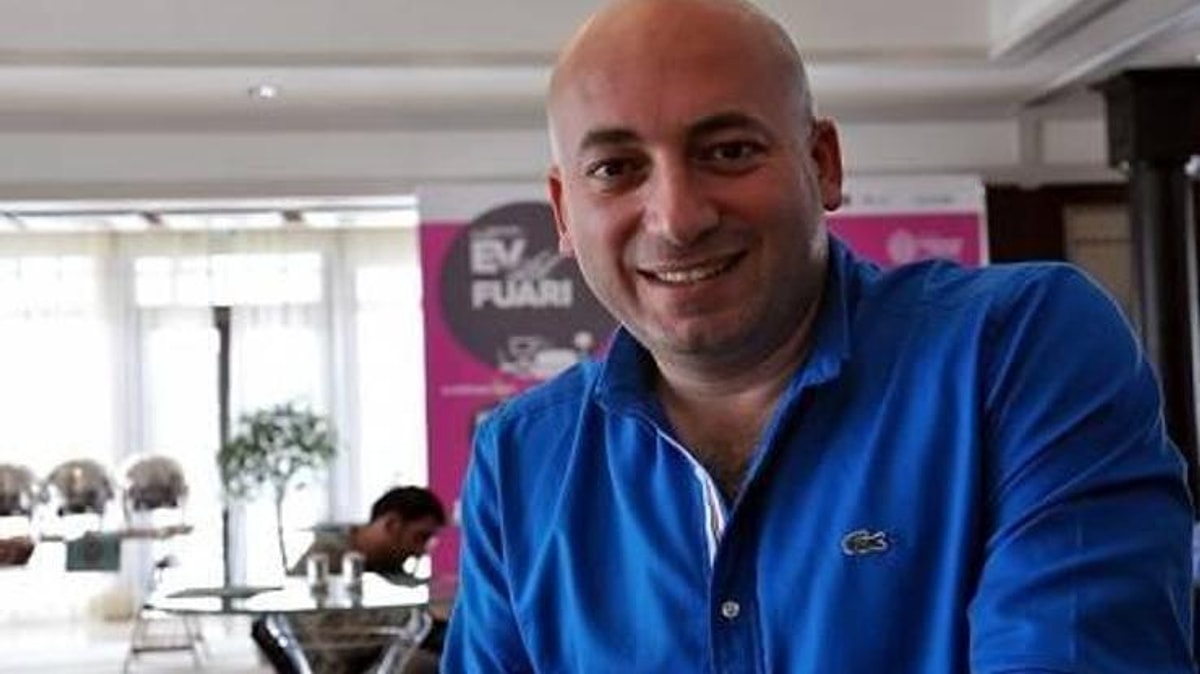 Müjdeler Olsun! Mimar Selim Bey, Televizyona Döndüğünü Açıkladı! - Onedio