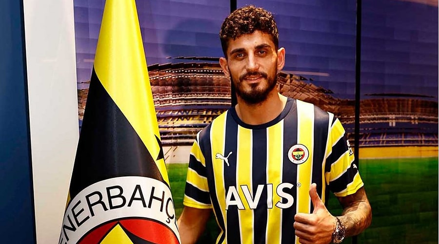 Fenerbahçe'de Tartışılan İsim Samet Akaydin Ayrılma Kararını Menajerine ...