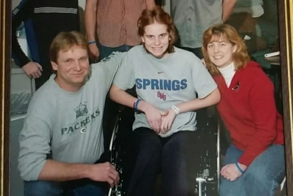 Kuduz Aşısı Olmadan Kurtulan Kadın: Jeanna Giese - Onedio