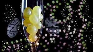 How to Perform the 12 Grapes New Year's Ritual: Timing, Meaning, and ...