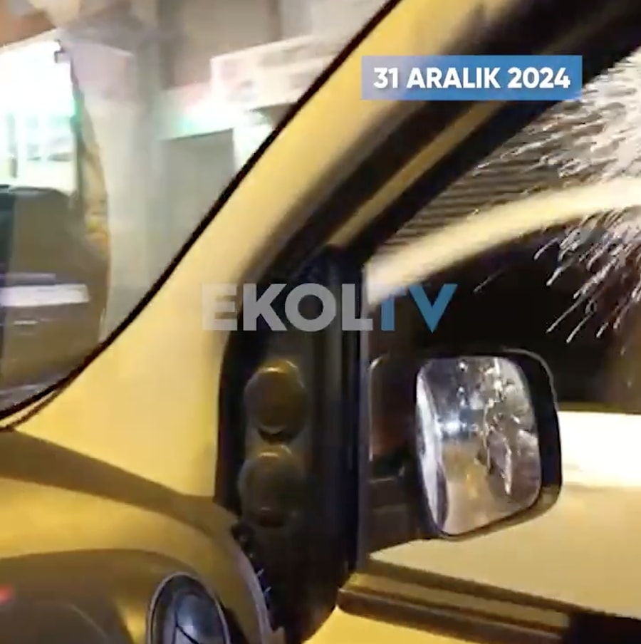 Bir Şahıs Yılbaşı Gecesi İstanbul Çekmeköy'deki Kurtuluş Kilisesi'ne ...