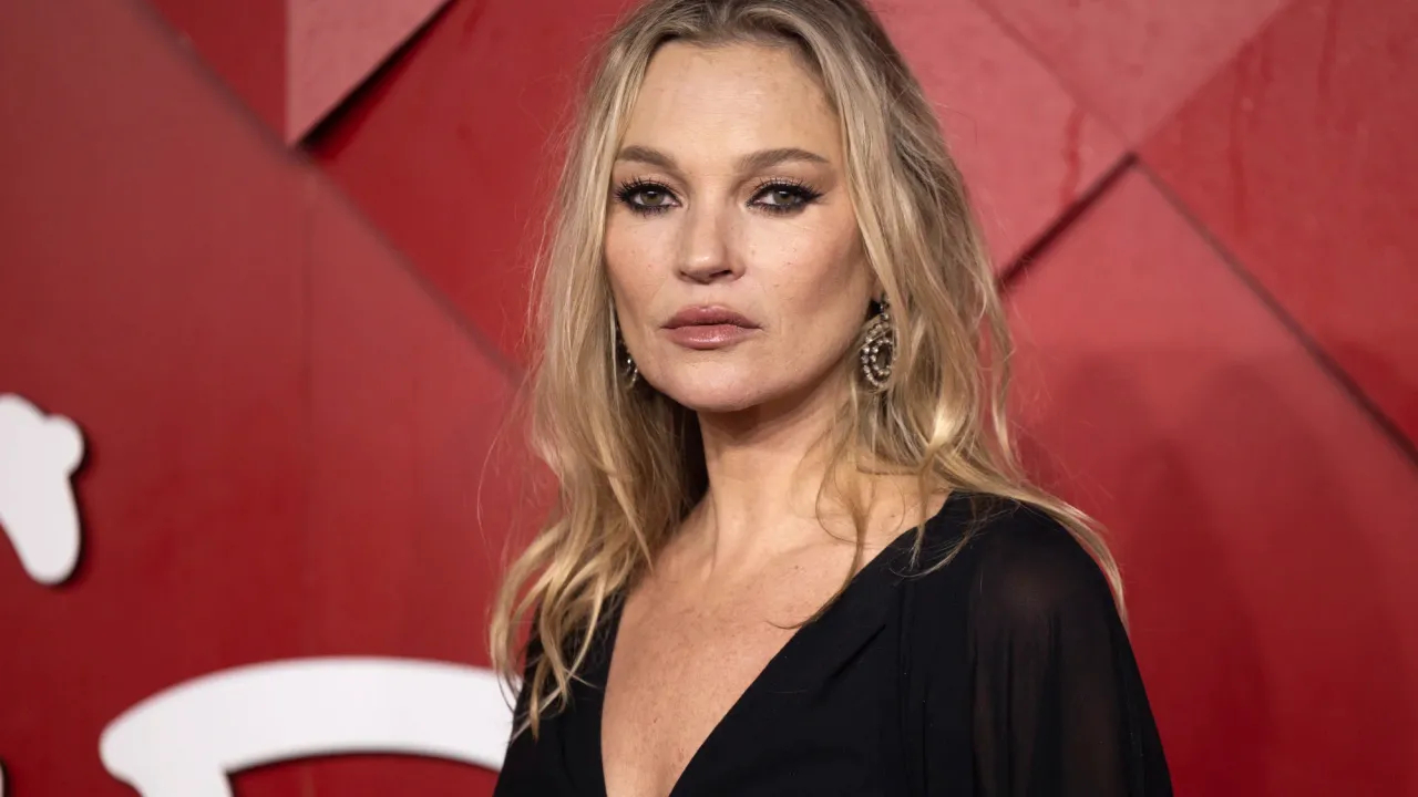 Science Reveals the Top 10 Most Beautiful Models in the World Based on ...