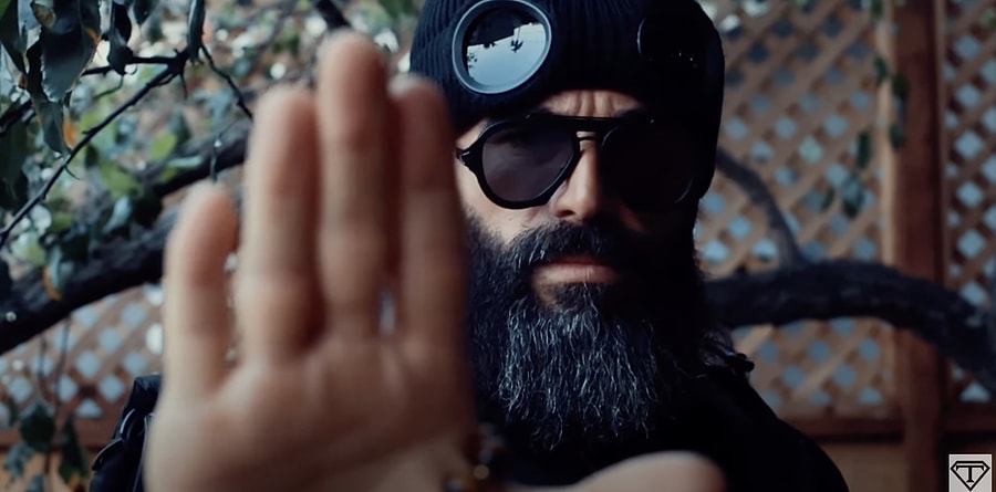 Müstehcen Şarkısı Nedeniyle Hakkında Yakalama Kararı Çıkartılan Turabi ...