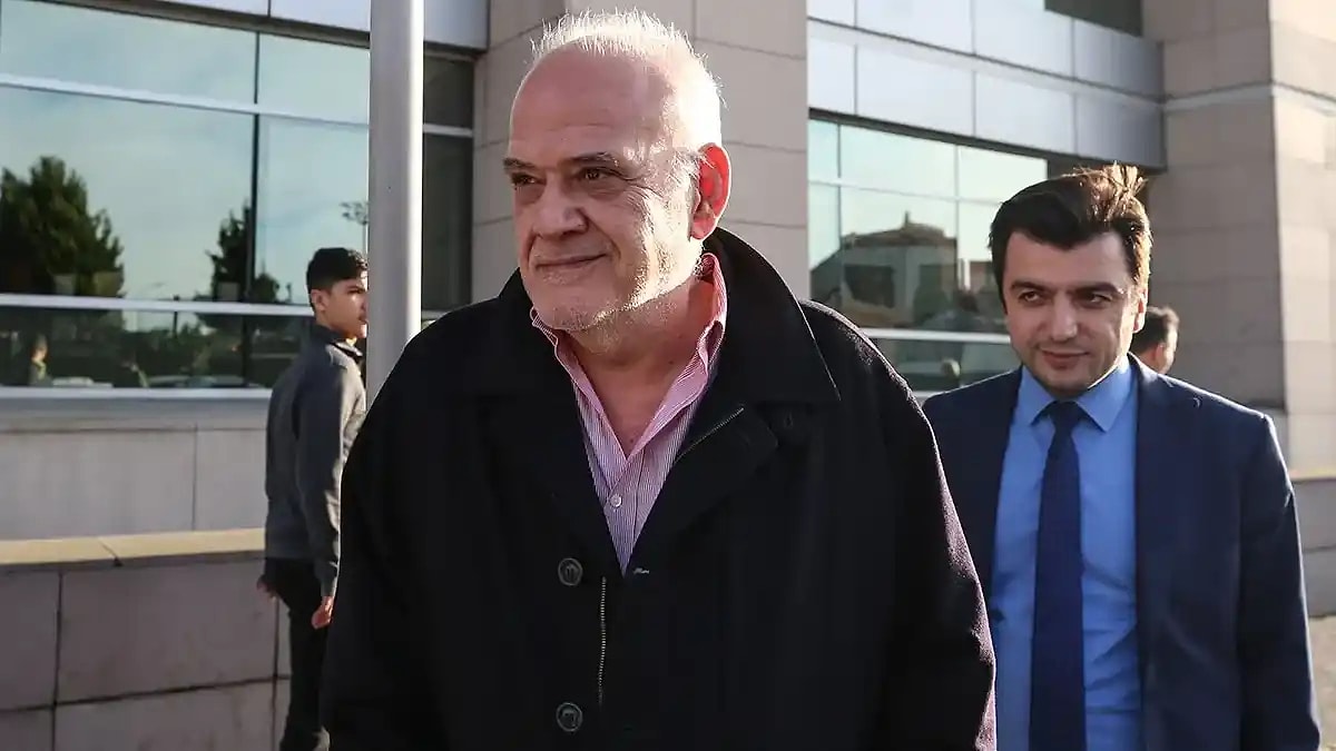 Ahmet Çakar'a ceza - Onedio