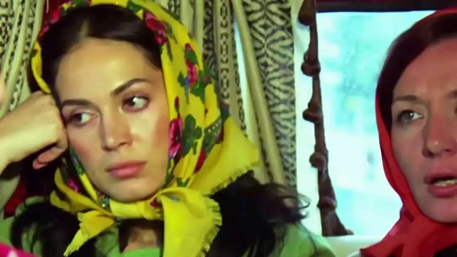 Turkan Soray’s Most Iconic Films That Inspired the Viral “Turkish Delight” Makeup Trend - Onedio