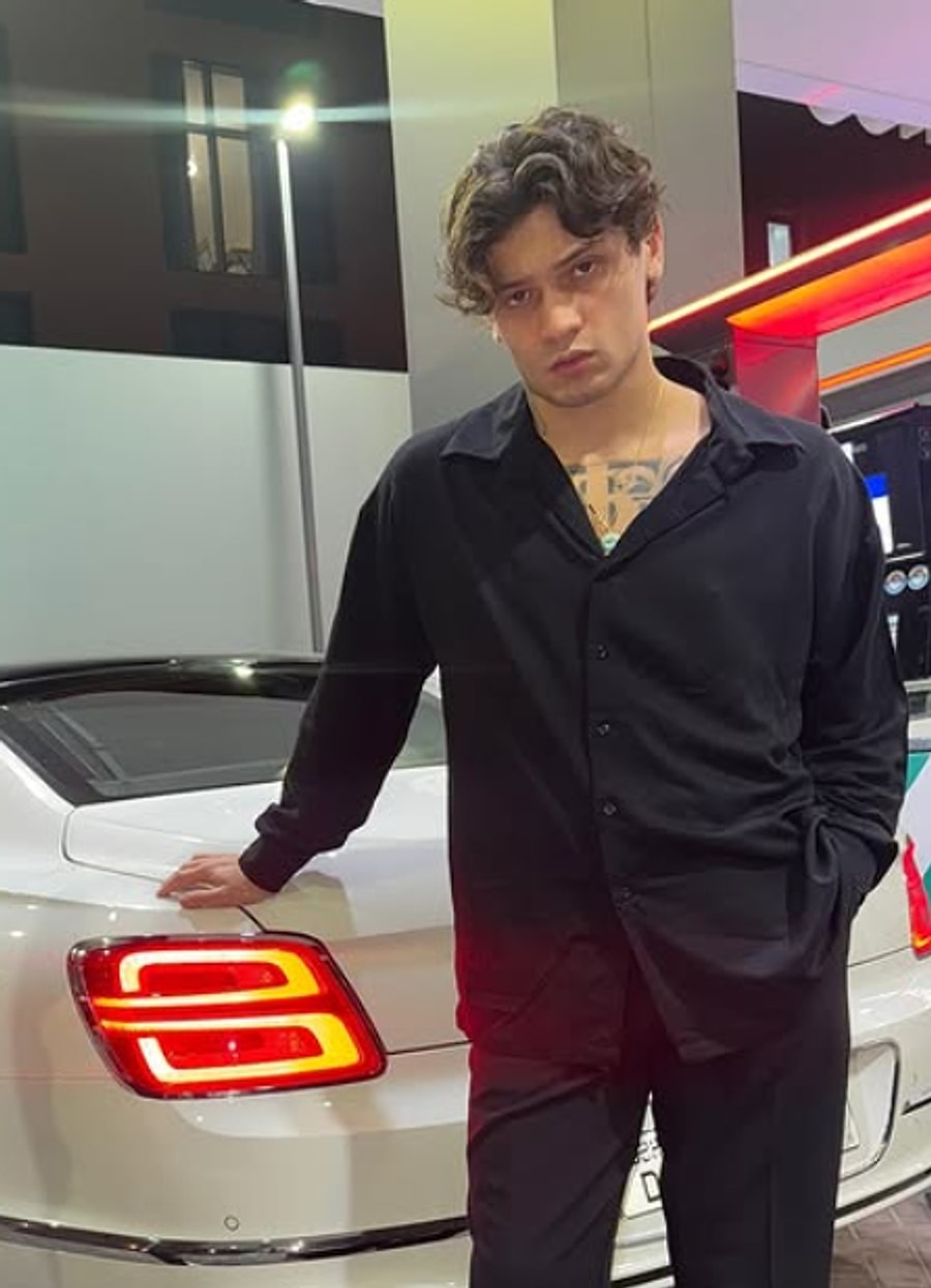 Emirhan Çakal'ın Hayran Buluşmasında Çıkan Kavga - Onedio