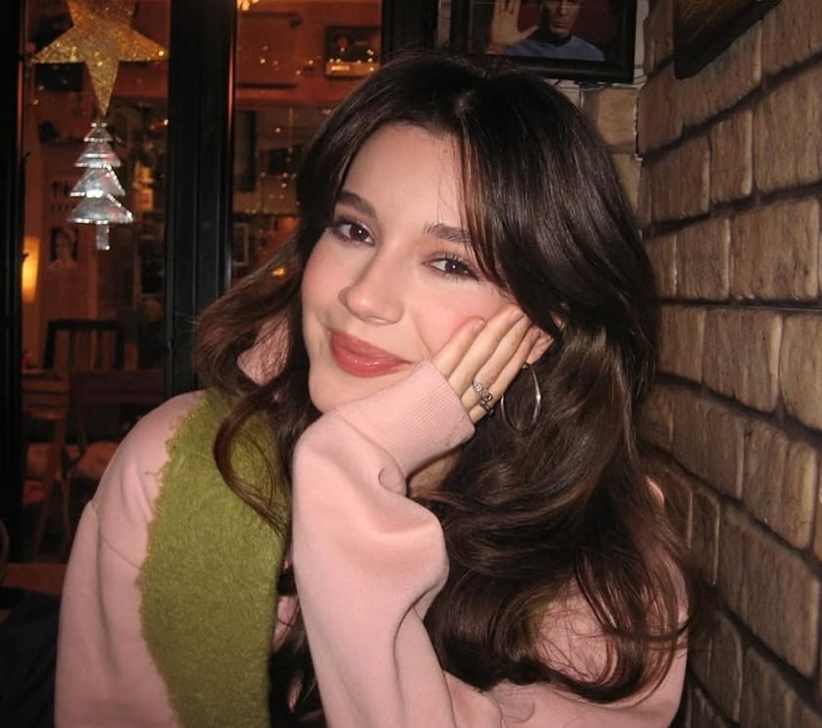 Mina Demirtaş Kimdir? - Onedio