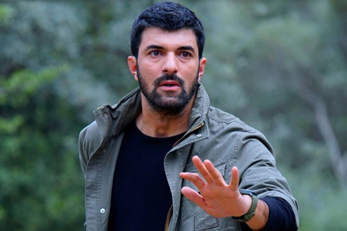 Afra Saraçoğlu'nun Yeni Dizi Partneri - Onedio