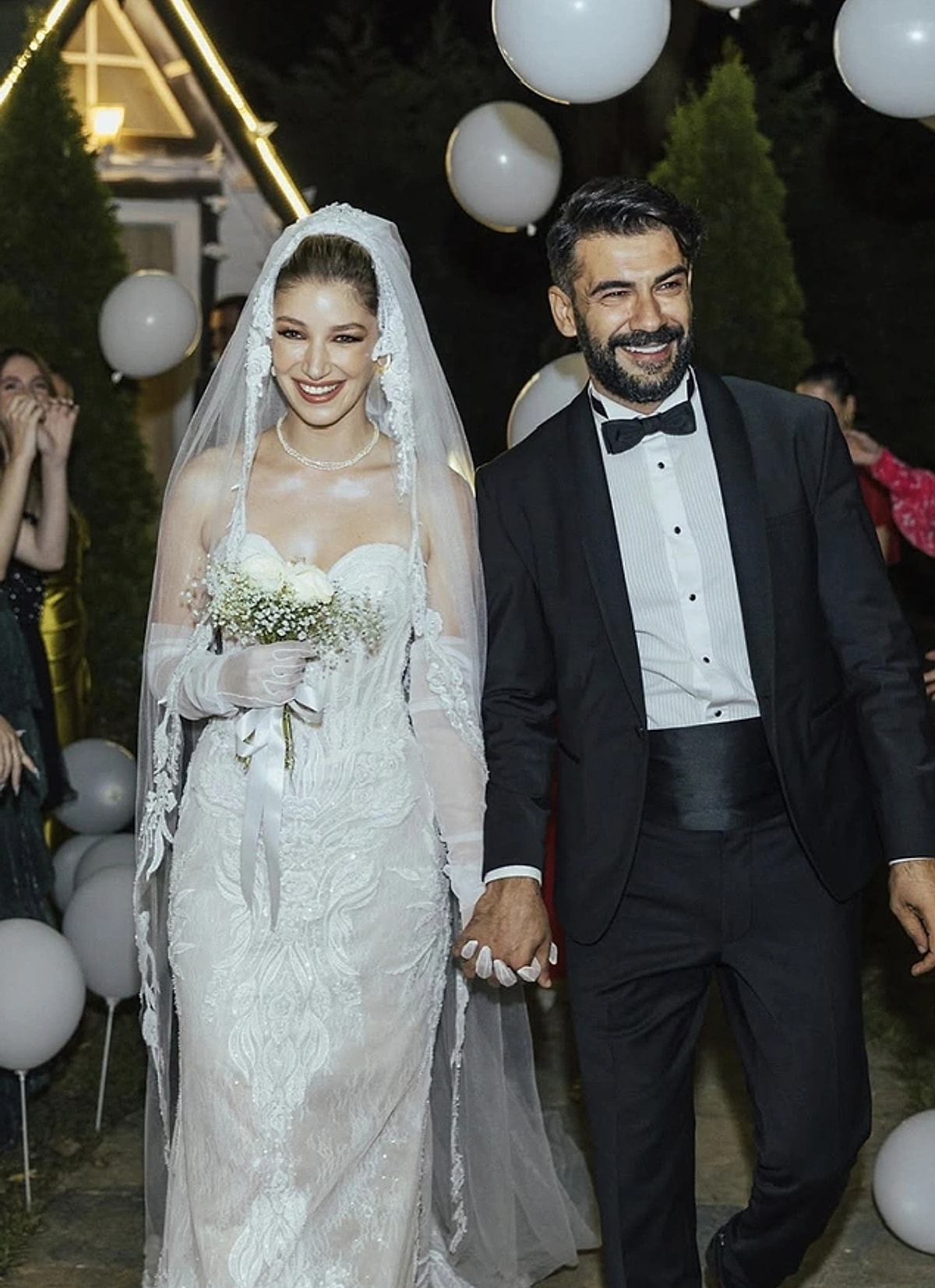 Ünlü Oyuncu Rüzgar Aksoy, Oğluna Verdiği İsimle Dikkat Çekti - Onedio